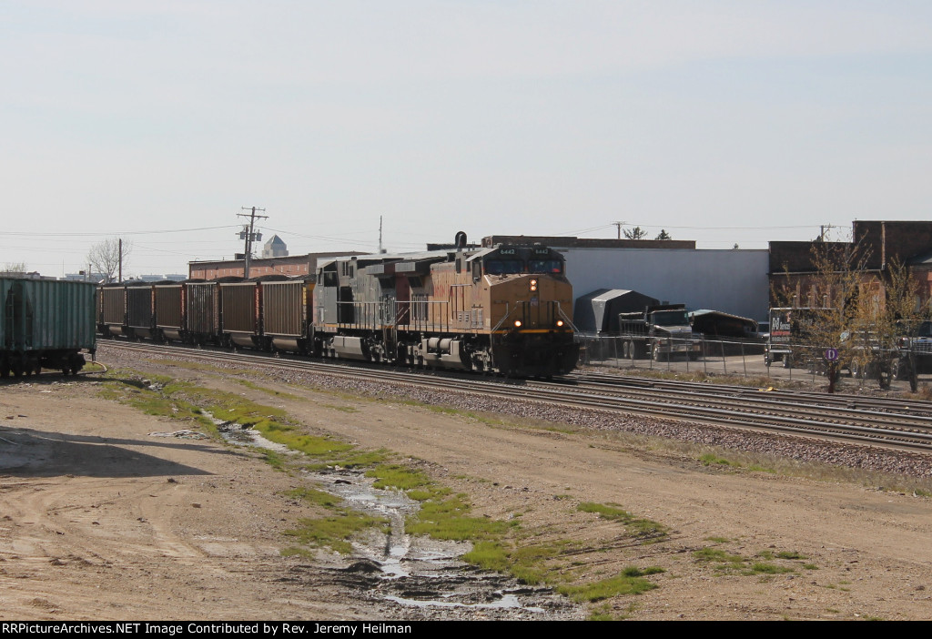 UP 6442 & SP 177 (1)